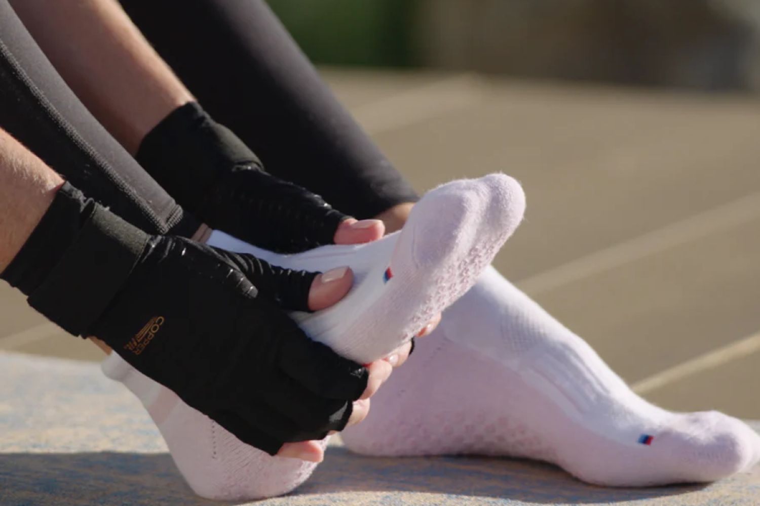 5 Stretches for Runner's Knee - Copper Fit